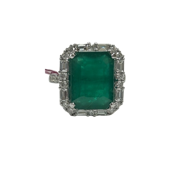 Jewelry | Authentic Preowned 18wg 73 Ct Emerald Ring | Poshmark